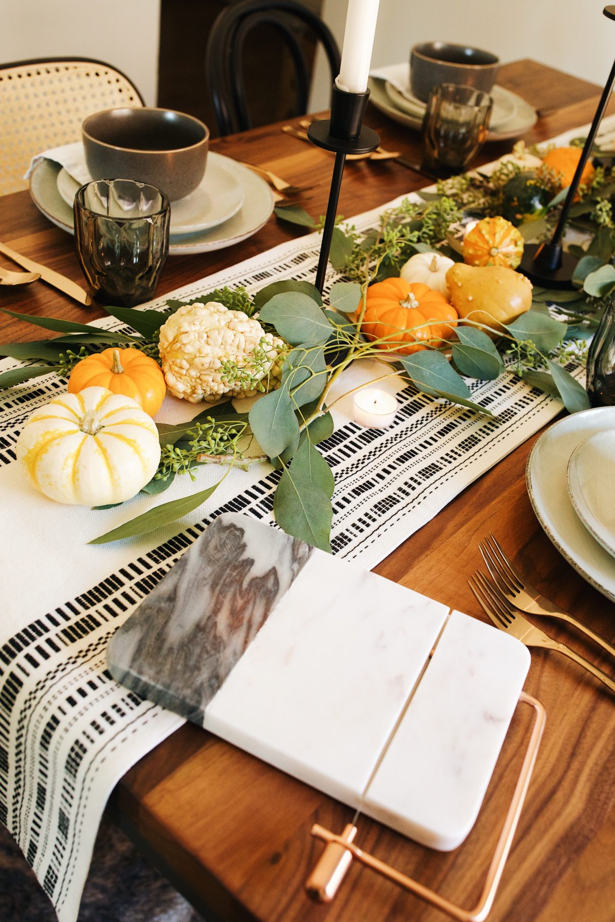 A Simple Fall Tablescape - New Darlings